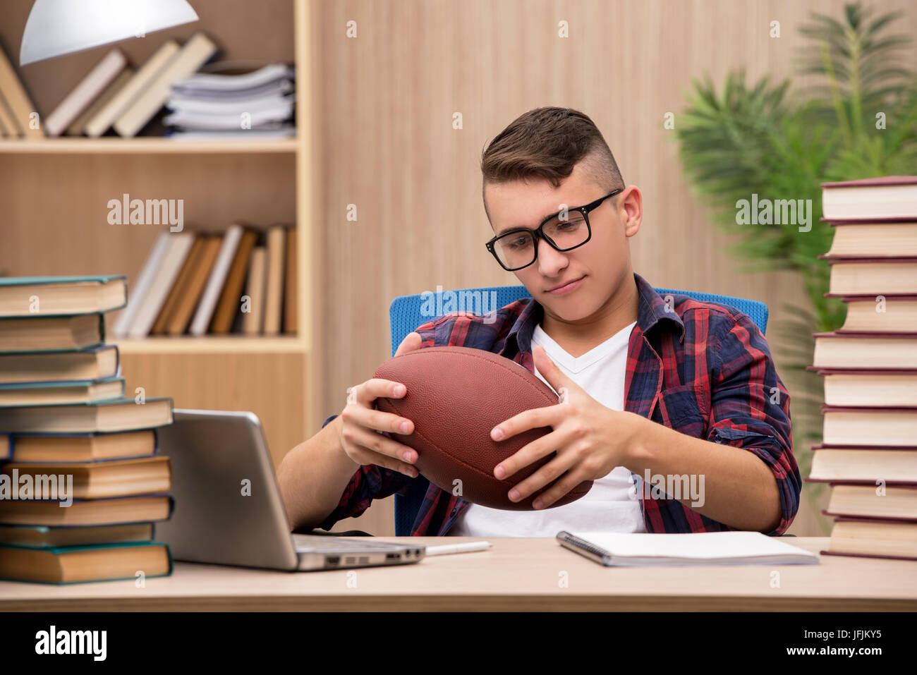 Teen playing rugby hi-res stock photography and images - Alamy