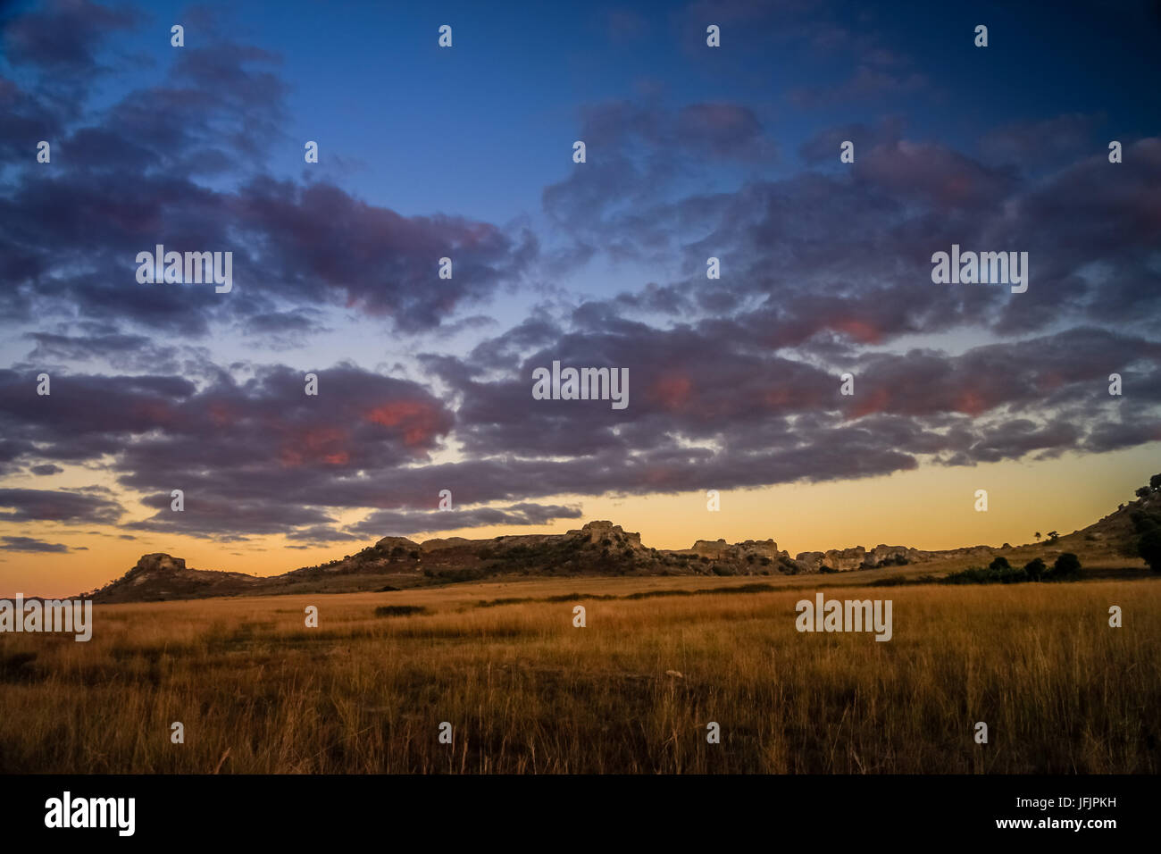 Spectacular sunrise view central hi-res stock photography and images ...