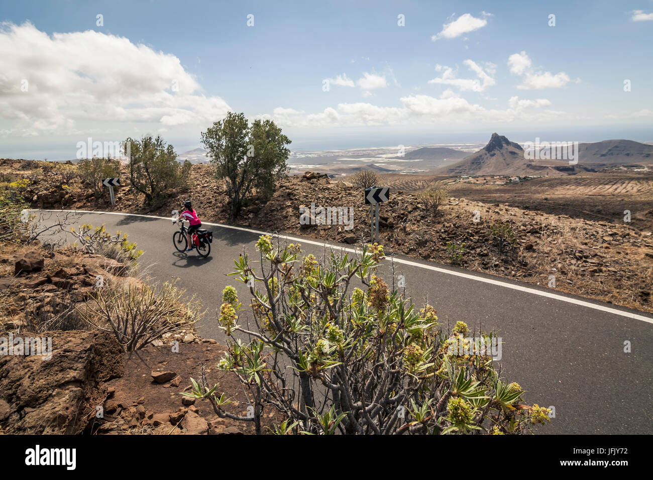 Electric bike range hi-res stock photography and images - Alamy
