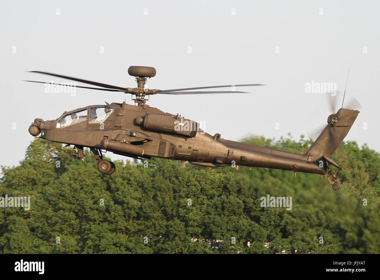 Apache Helicopter Gunship Stock Photos & Apache Helicopter Gunship ...