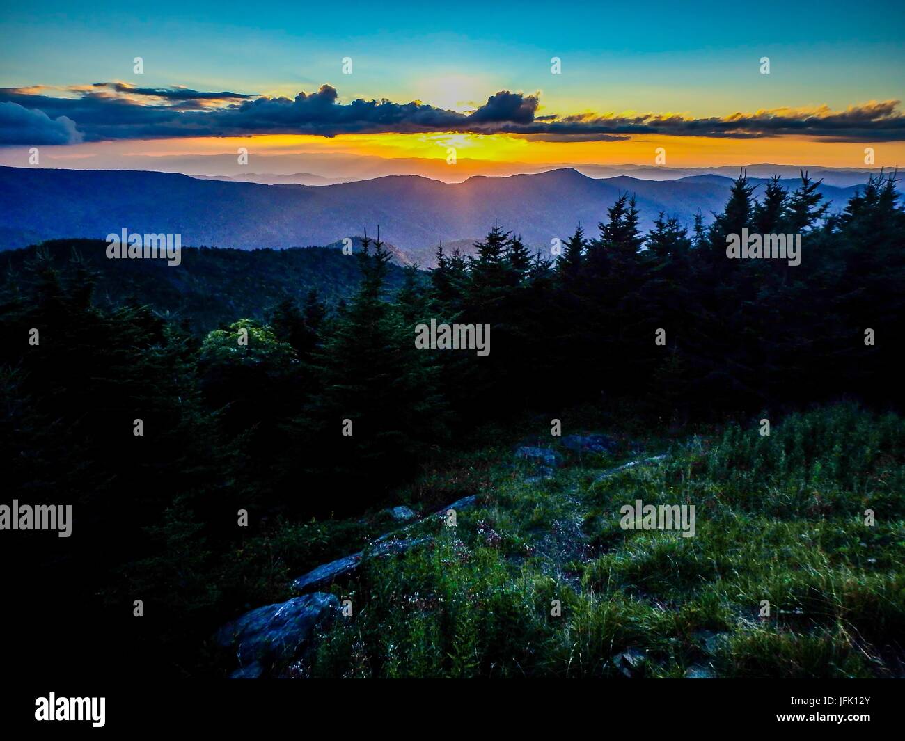 scenic views at sunset on top of mount mitchell Stock Photo - Alamy