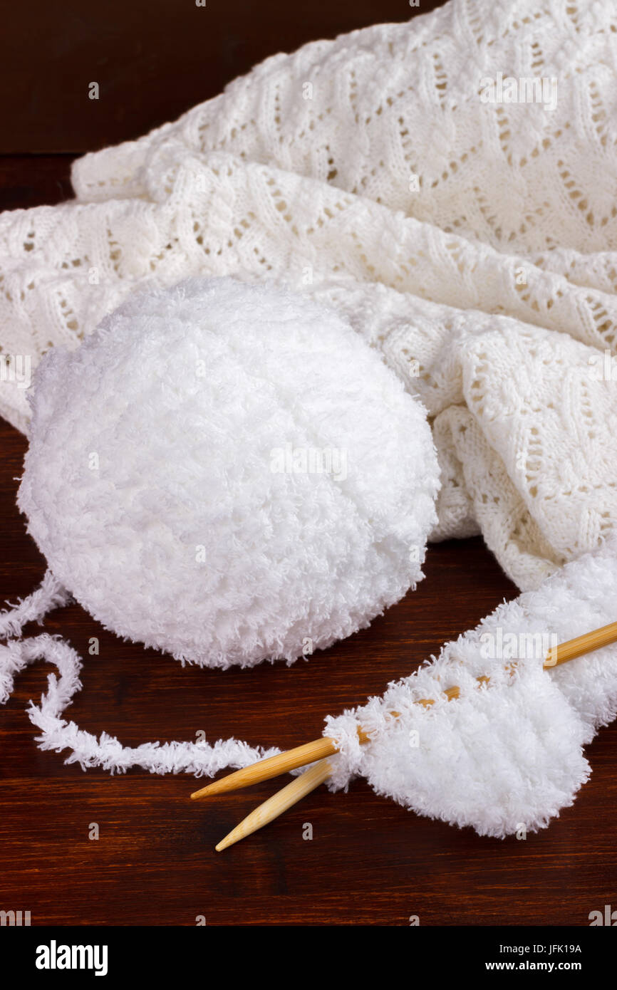 White wool yarn Stock Photo - Alamy