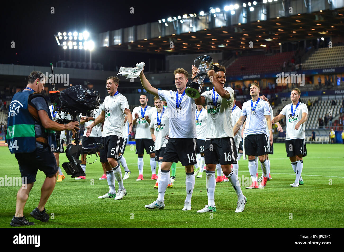 Lukas Klunter Thilo Kehrer celebrates withe the trophy after the UEFA ...