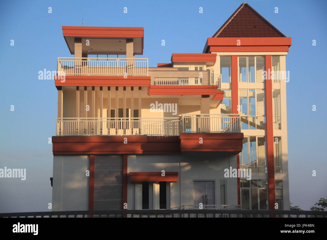 Villa model hi-res stock photography and images - Alamy