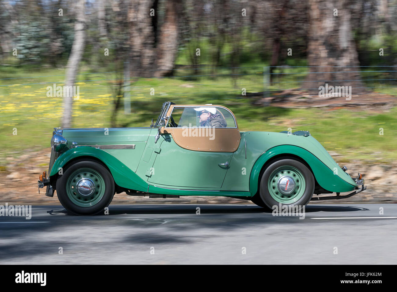 Singer roadster hi-res stock photography and images - Alamy