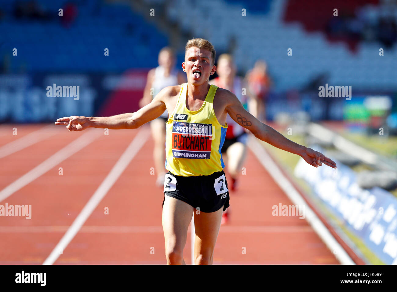 Andrew Butchart wins the Mens 5000 Metres Final during day one of the ...