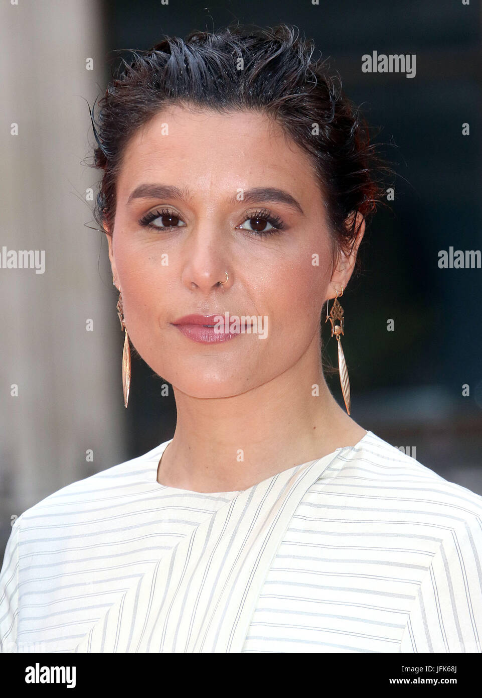 Jessie ware attending royal academy summer preview party hi-res stock ...