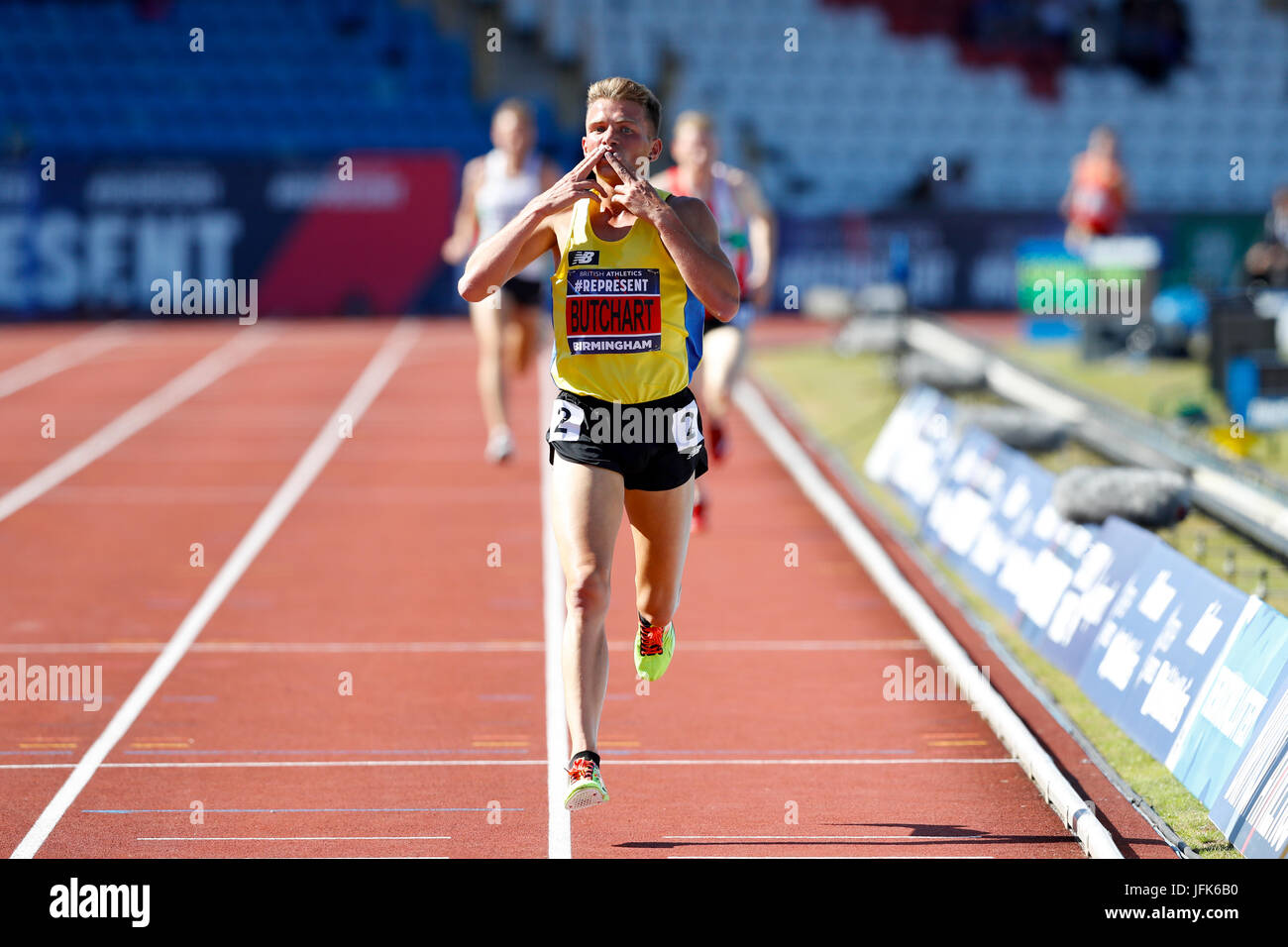Andrew Butchart wins the Mens 5000 Metres Final during day one of the ...