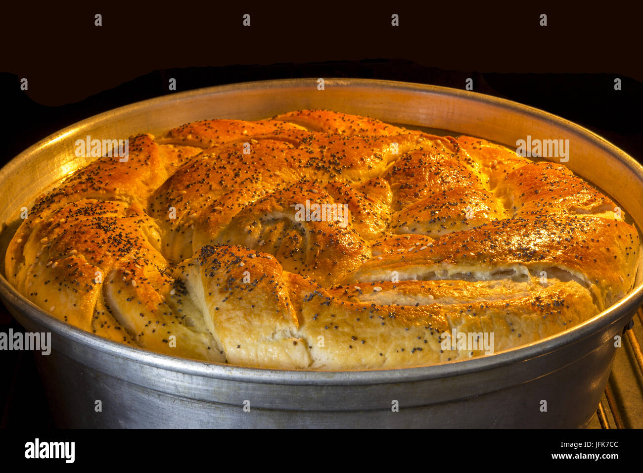 Round loaf of bread Stock Photo - Alamy