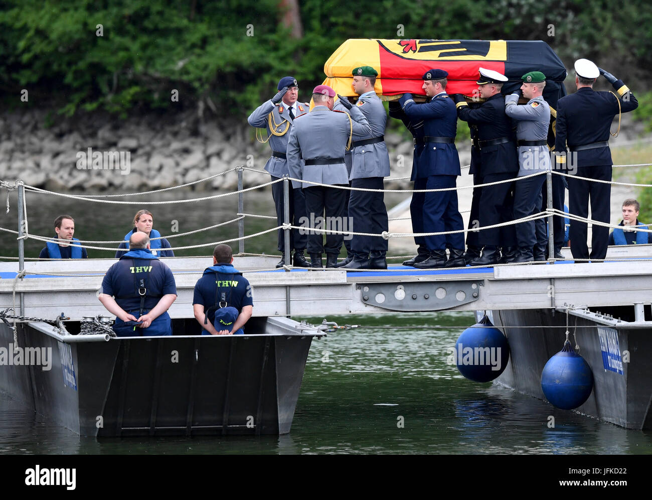 Speyer, Germany. 1st July, 2017. dpatop - The MS Mainz brings the ...