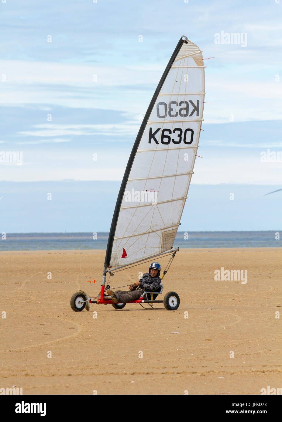 Wind powered wheeled vehicle hi-res stock photography and images - Alamy