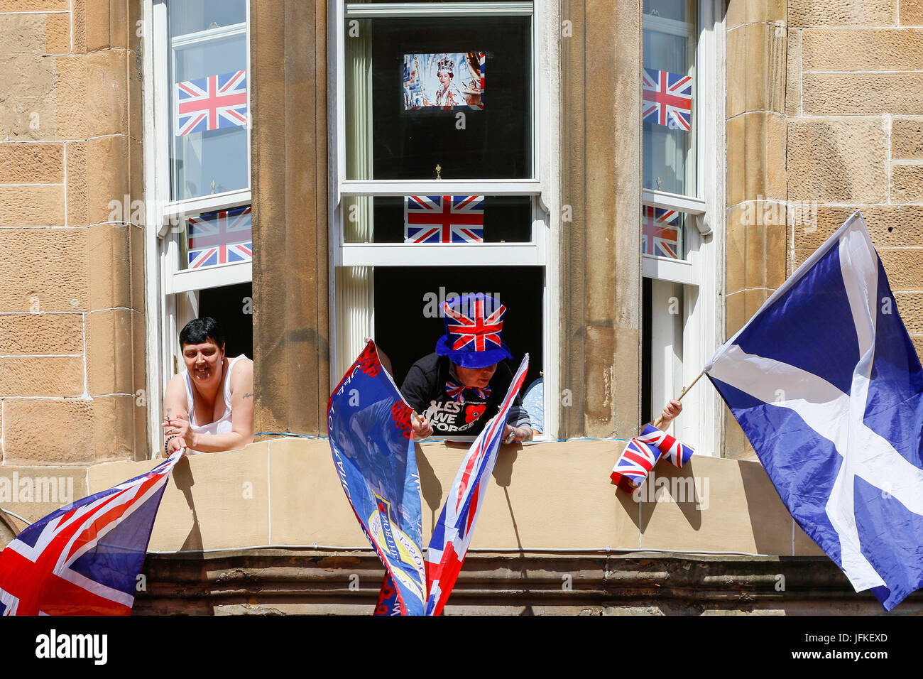 Protestant flags and bands hi-res stock photography and images - Alamy