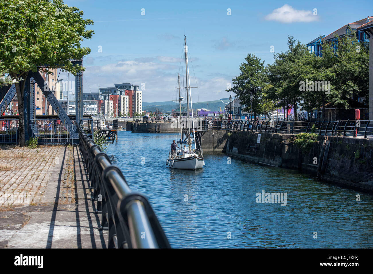 Swansea, Wales, UK. 1st Jul, 2017. A sailing boat makes it’s way ...