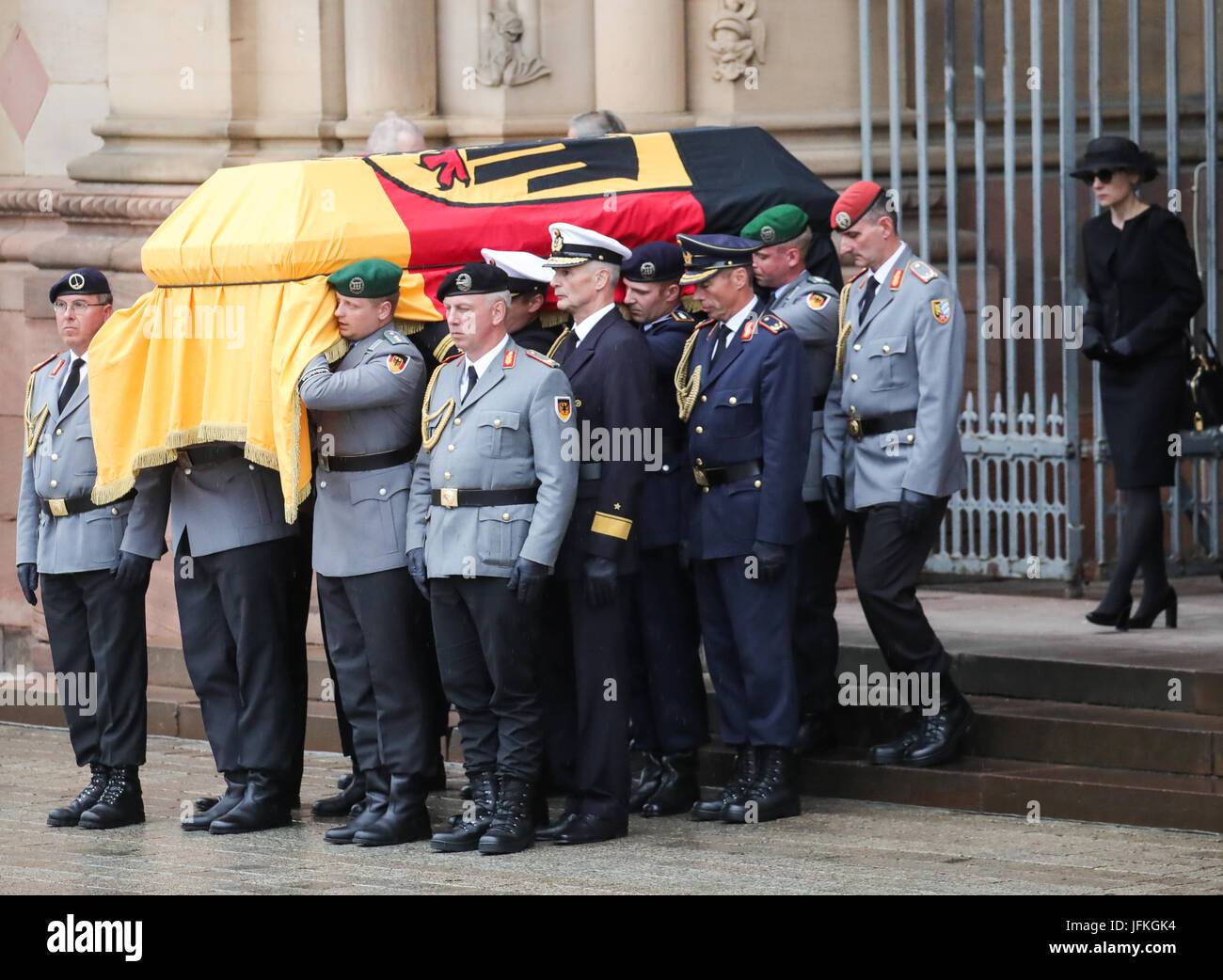 Speyer, Germany. 1st July, 2017. The coffin containing the remains of ...