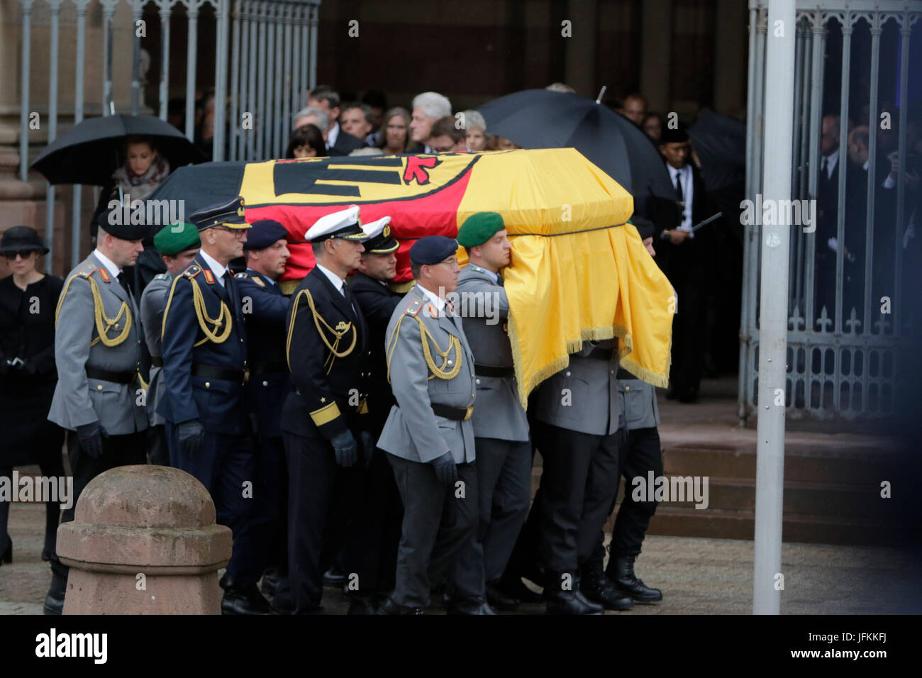 Helmut kohl funeral hi-res stock photography and images - Alamy