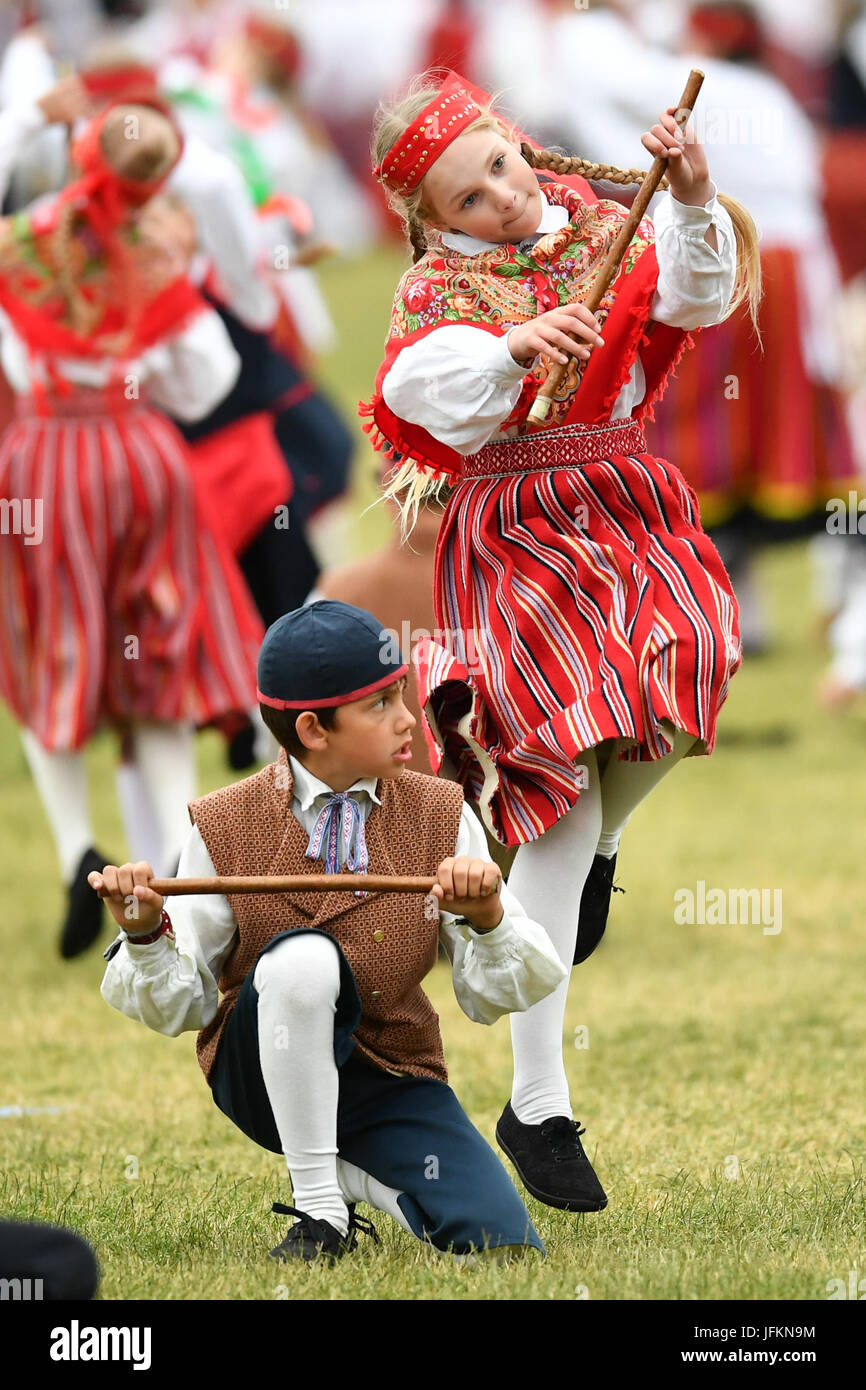 Tallinn traditional dance hi-res stock photography and images - Alamy