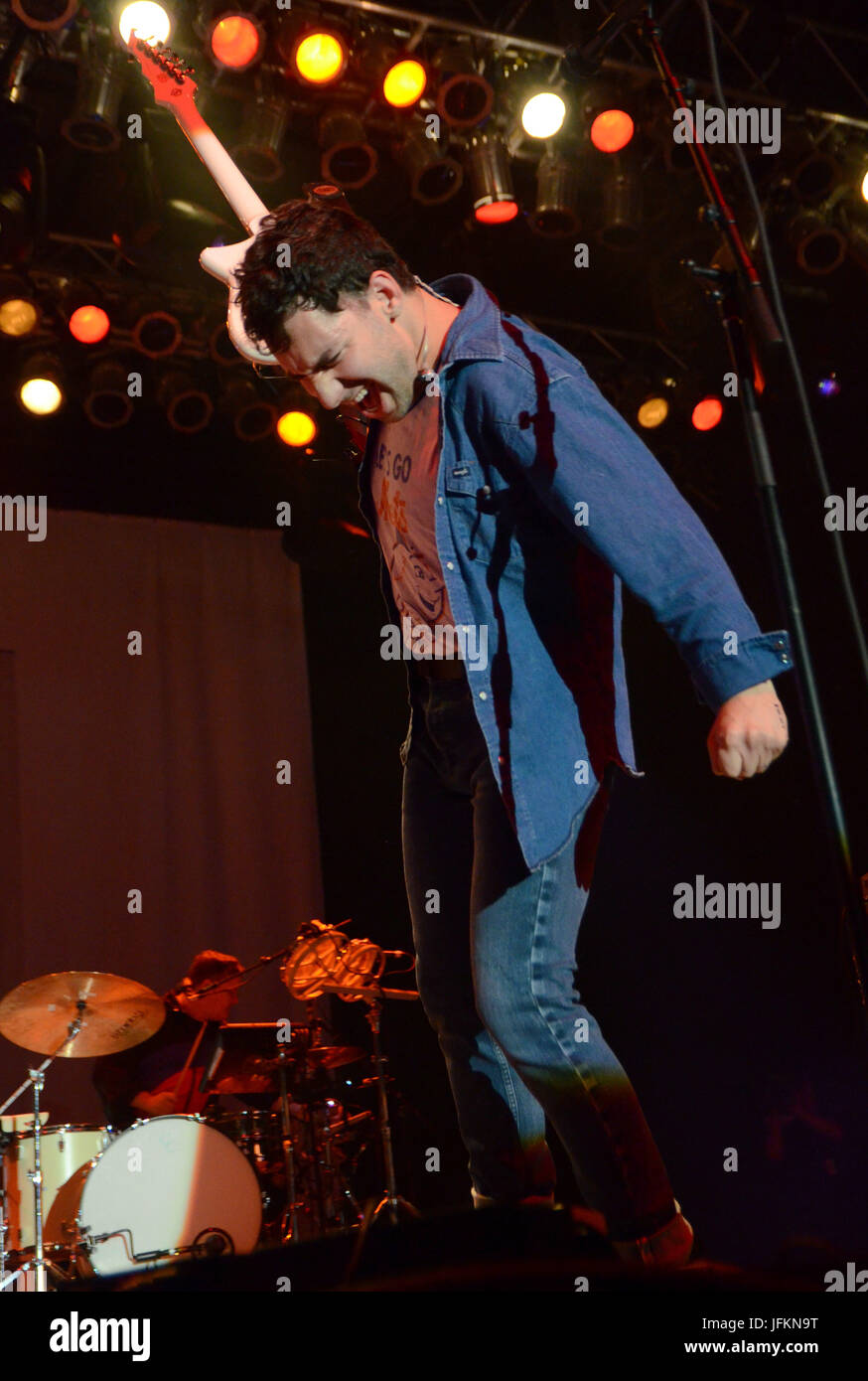 Milwaukee, Wisconsin, USA. 1st July, 2017. Lead singer Jack Antonoff of ...