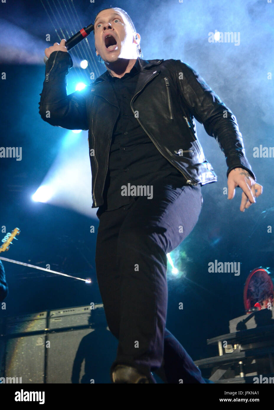 Milwaukee, Wisconsin, USA. 1st July, 2017. Lead singer Brent Smith of ...