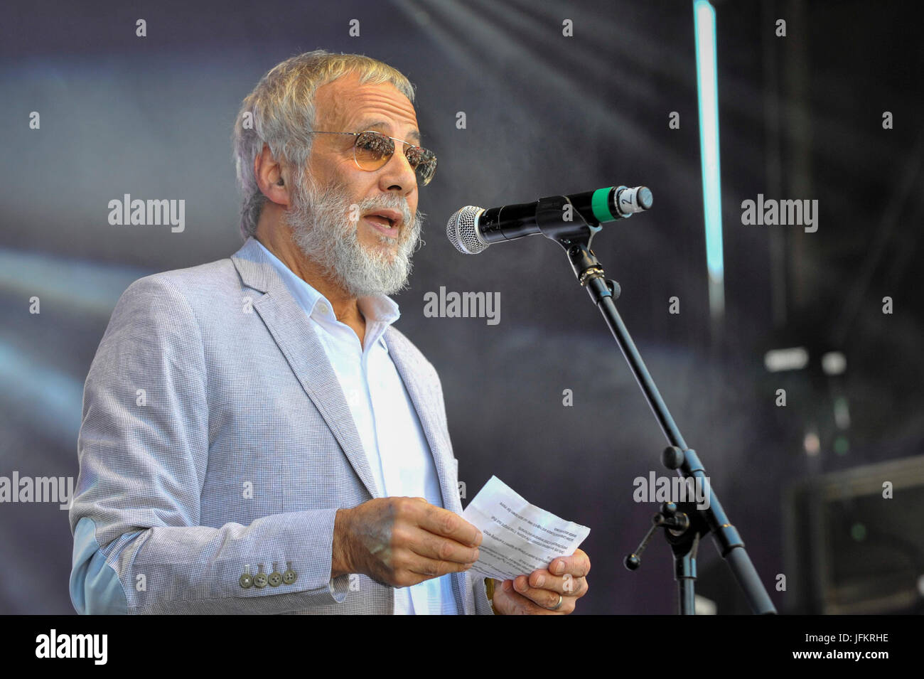 Also known as cat stevens hi-res stock photography and images - Alamy