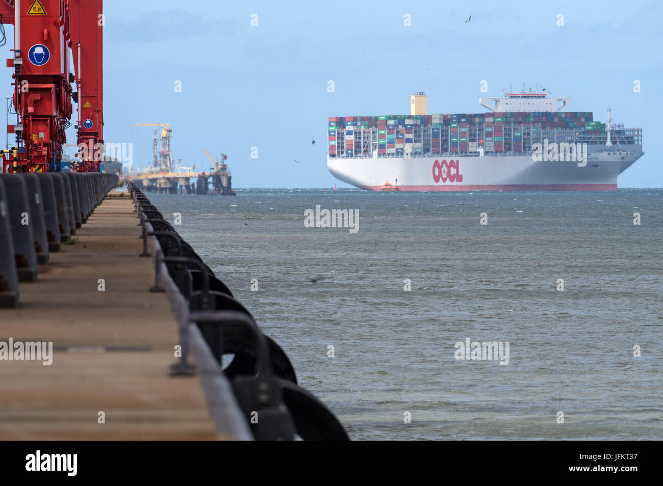 Oocl hong kong hi-res stock photography and images - Alamy