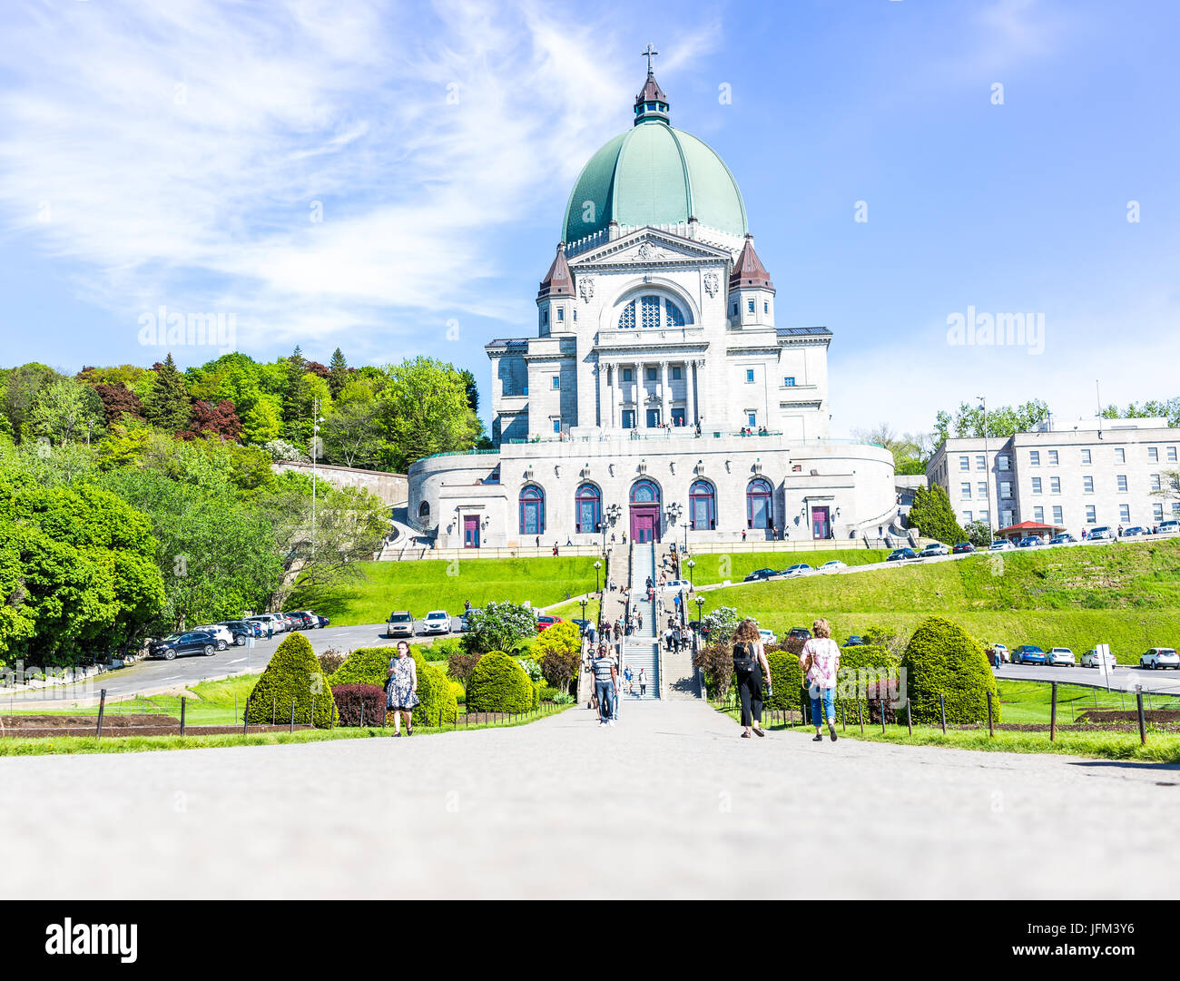St joseph's oratory of mount royal hi-res stock photography and images ...