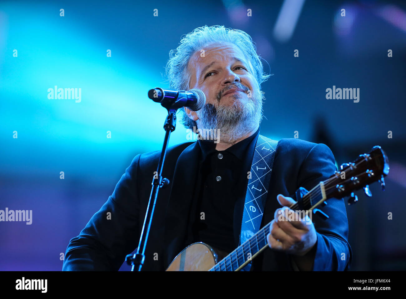 Daniel Belanger performs at the St-Jean Baptist show on the Plains of ...