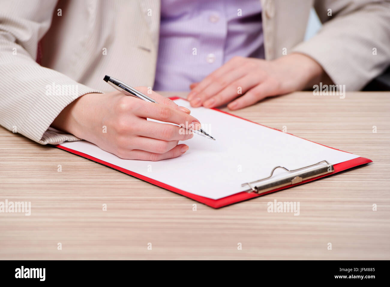 Hands taking notes in the pad Stock Photo - Alamy