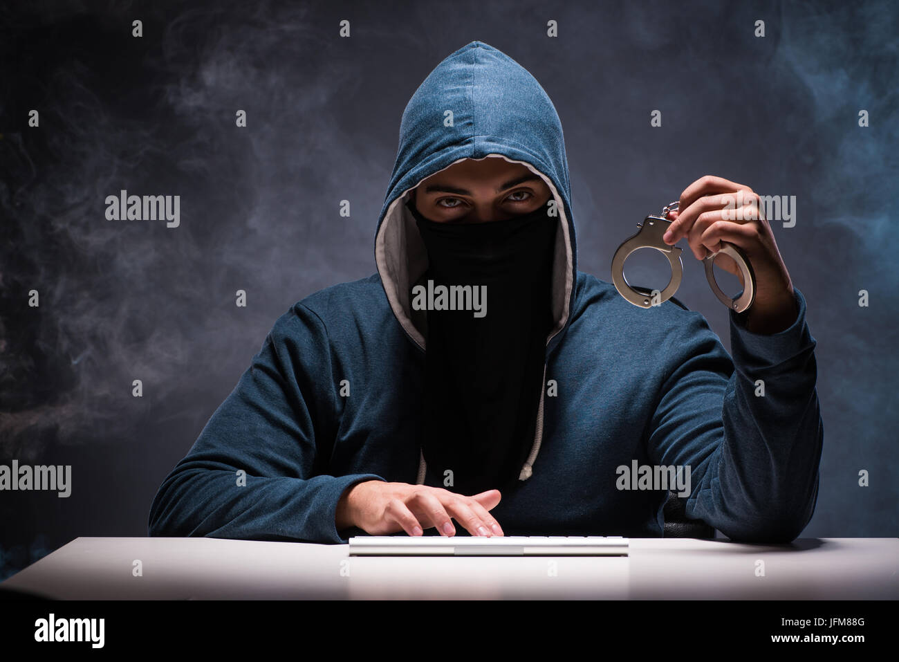 Inmate working in prison hi-res stock photography and images - Alamy