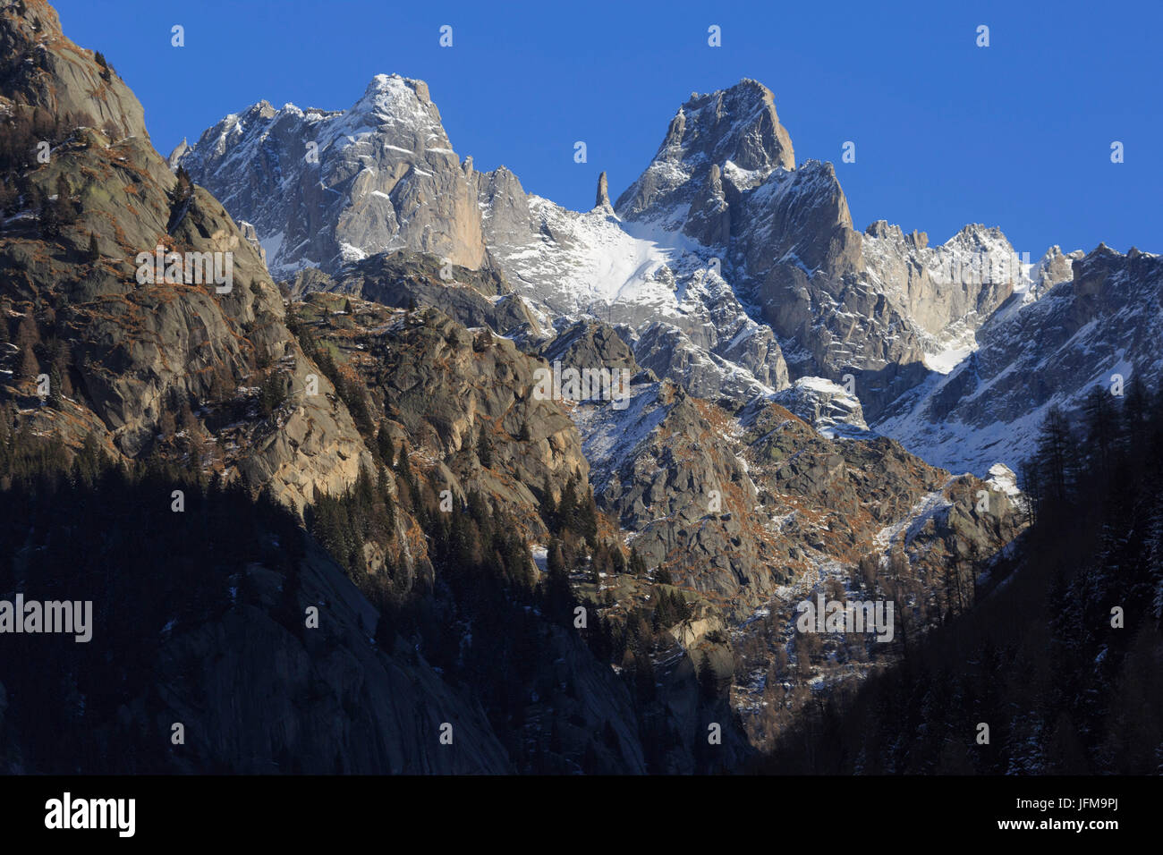 The peculiar Pizzi Torrone with the famous Ago di Cleopatra from San ...