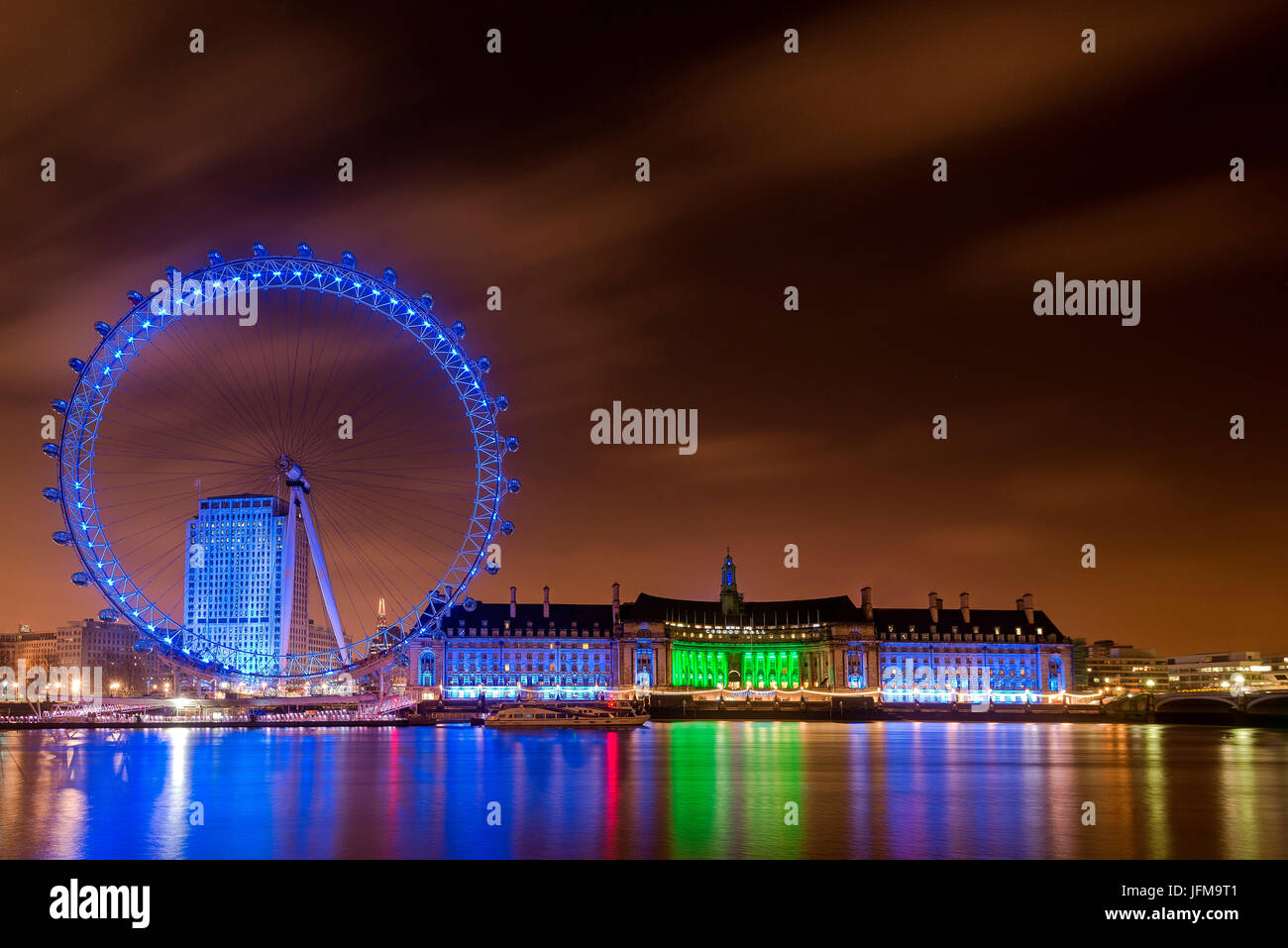London blue light night hi-res stock photography and images - Alamy