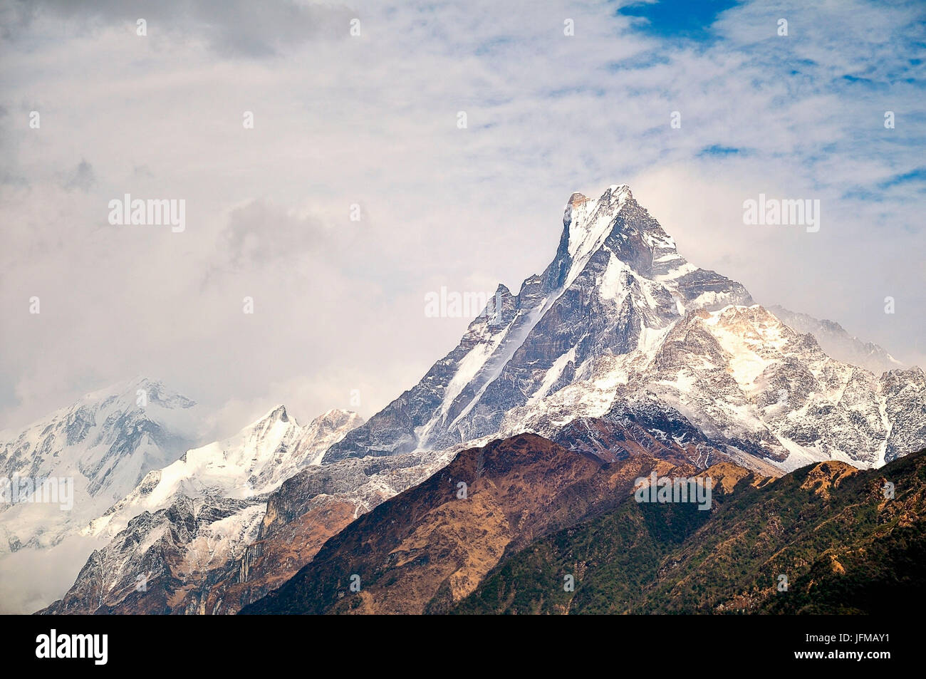 Machhapuchchhre hi-res stock photography and images - Alamy
