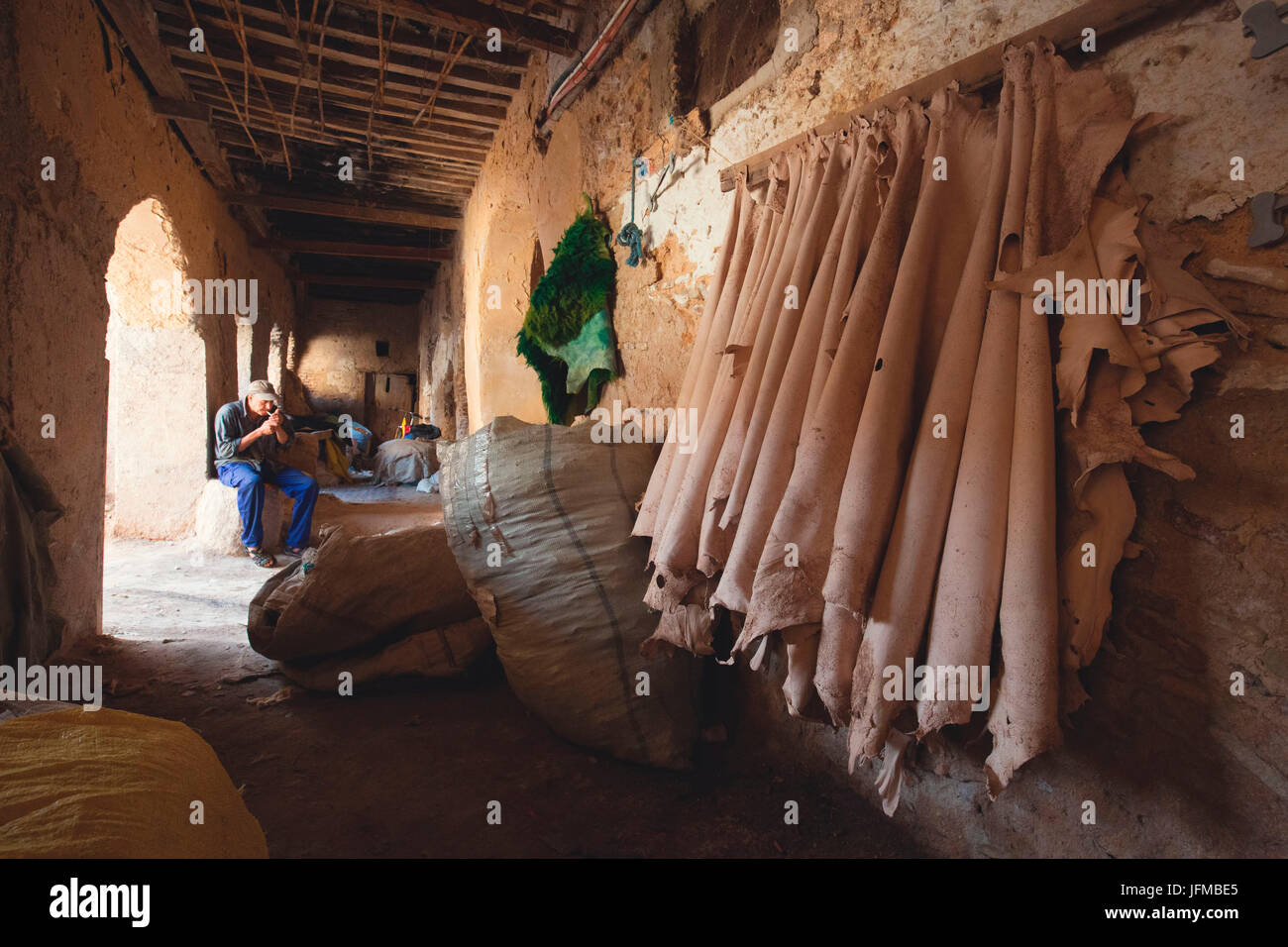 Leather processing hi-res stock photography and images - Alamy