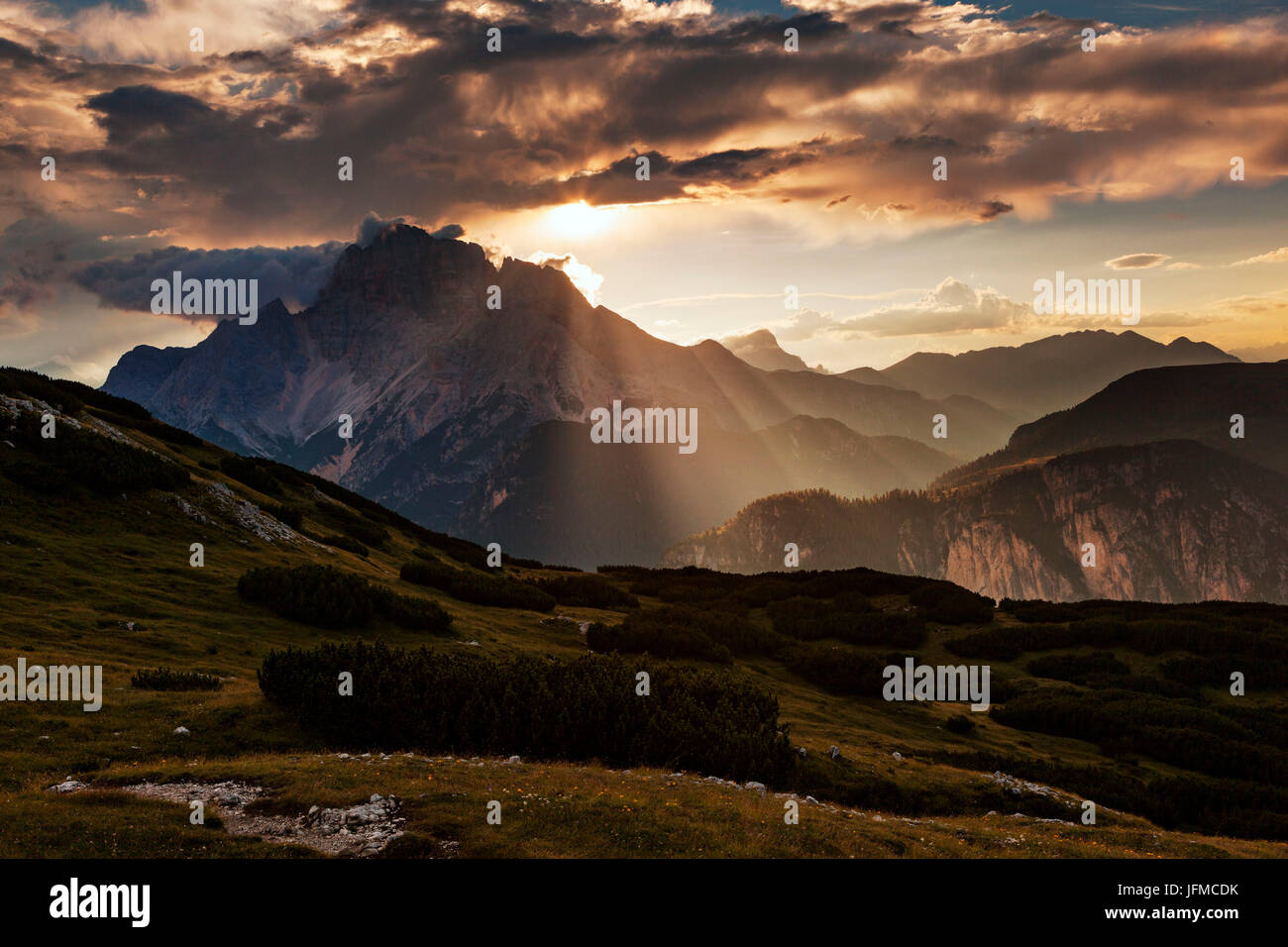 Croda rossa hi-res stock photography and images - Alamy