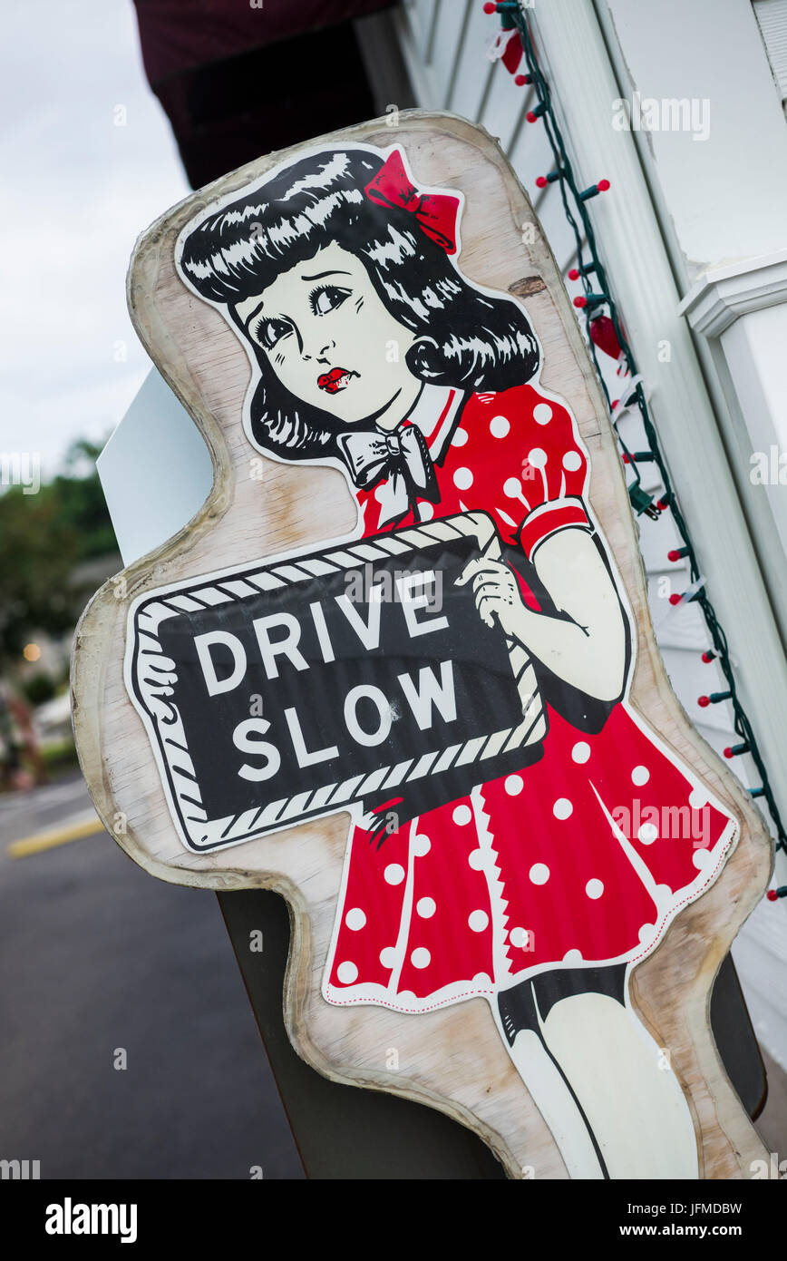 Go slow sign hi-res stock photography and images - Alamy
