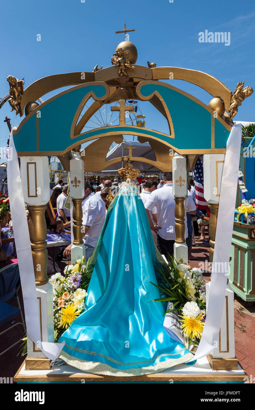 Religious procession festival st hi-res stock photography and images ...
