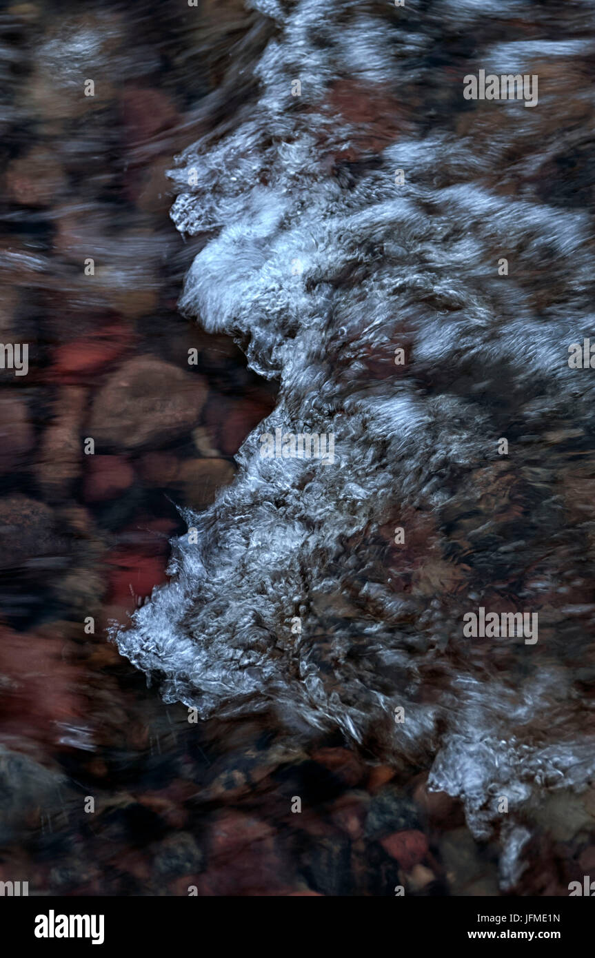 Fast wave hi-res stock photography and images - Alamy