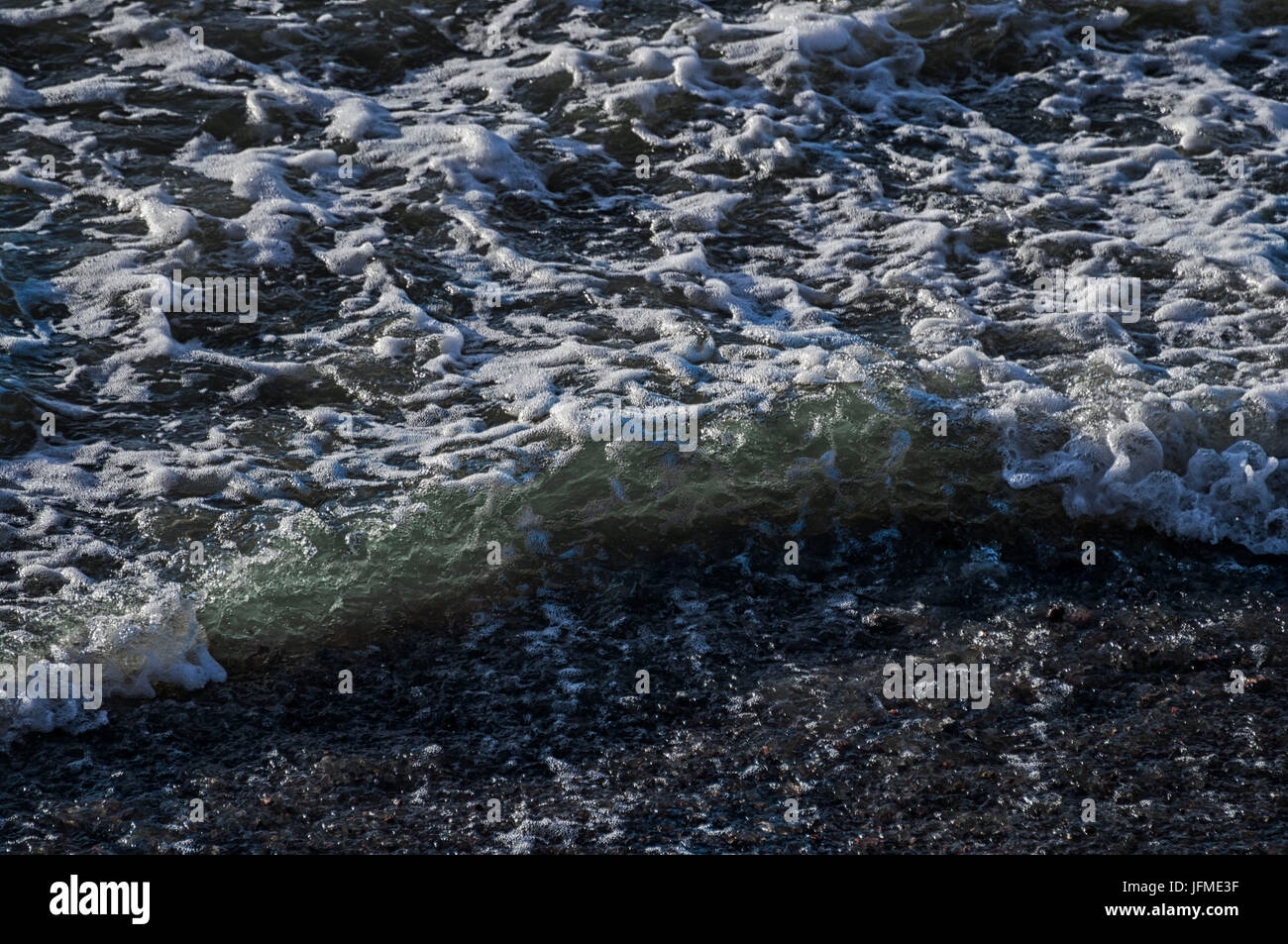 The wave rolls to the seashore hi-res stock photography and images - Alamy