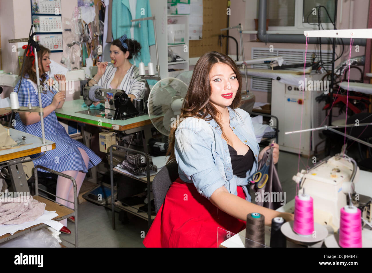 Female models hi-res stock photography and images - Alamy