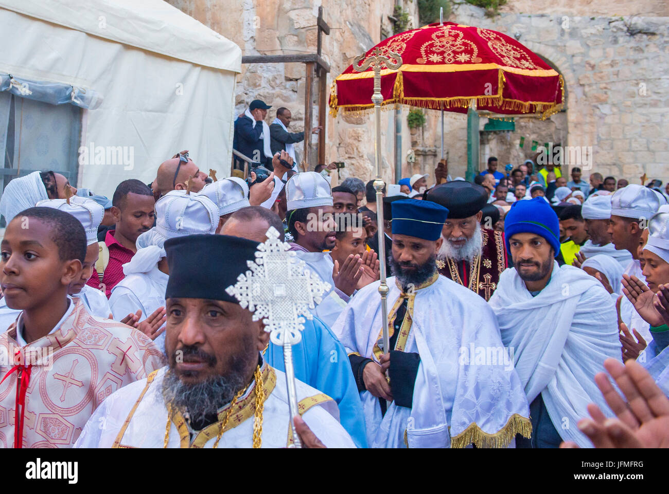 Ethiopian Orthodox pilgrims participates in the Holy fire ceremony at ...