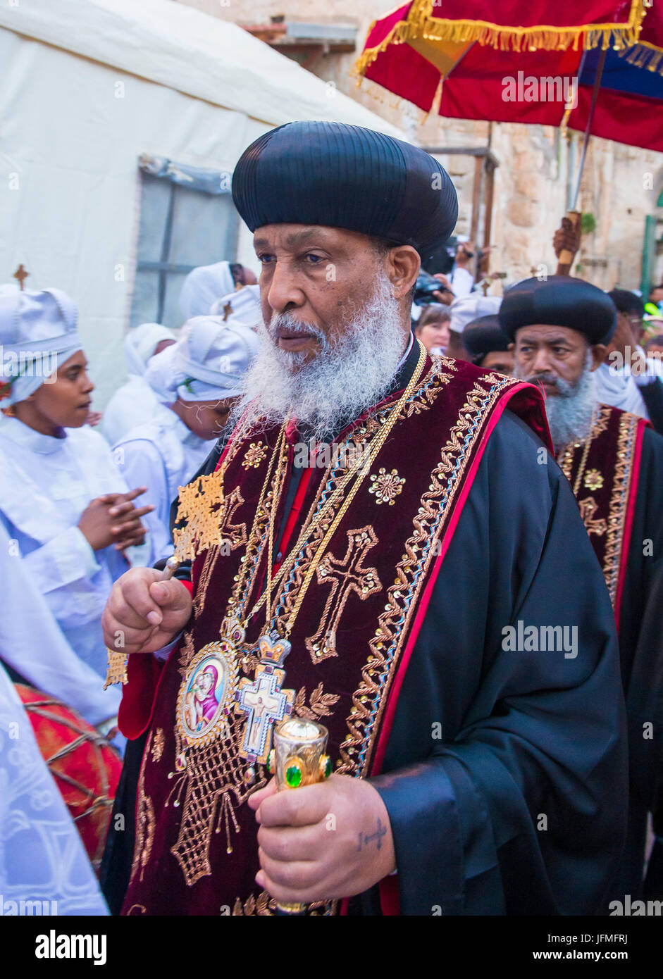 Ethiopian Orthodox pilgrims participates in the Holy fire ceremony at ...