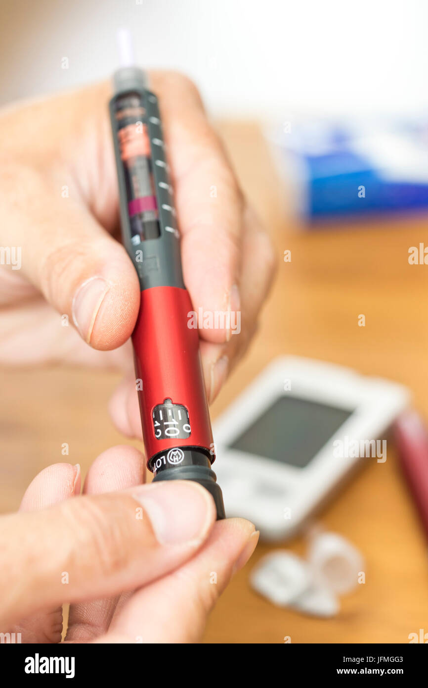 Insulin pen hi-res stock photography and images - Alamy