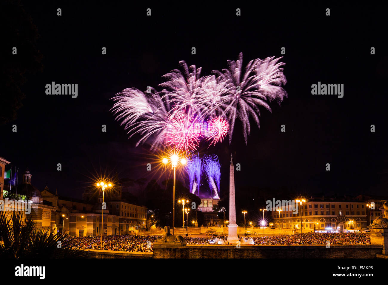 La Girandola Fireworks at Piazza del Popolo Stock Photo - Alamy