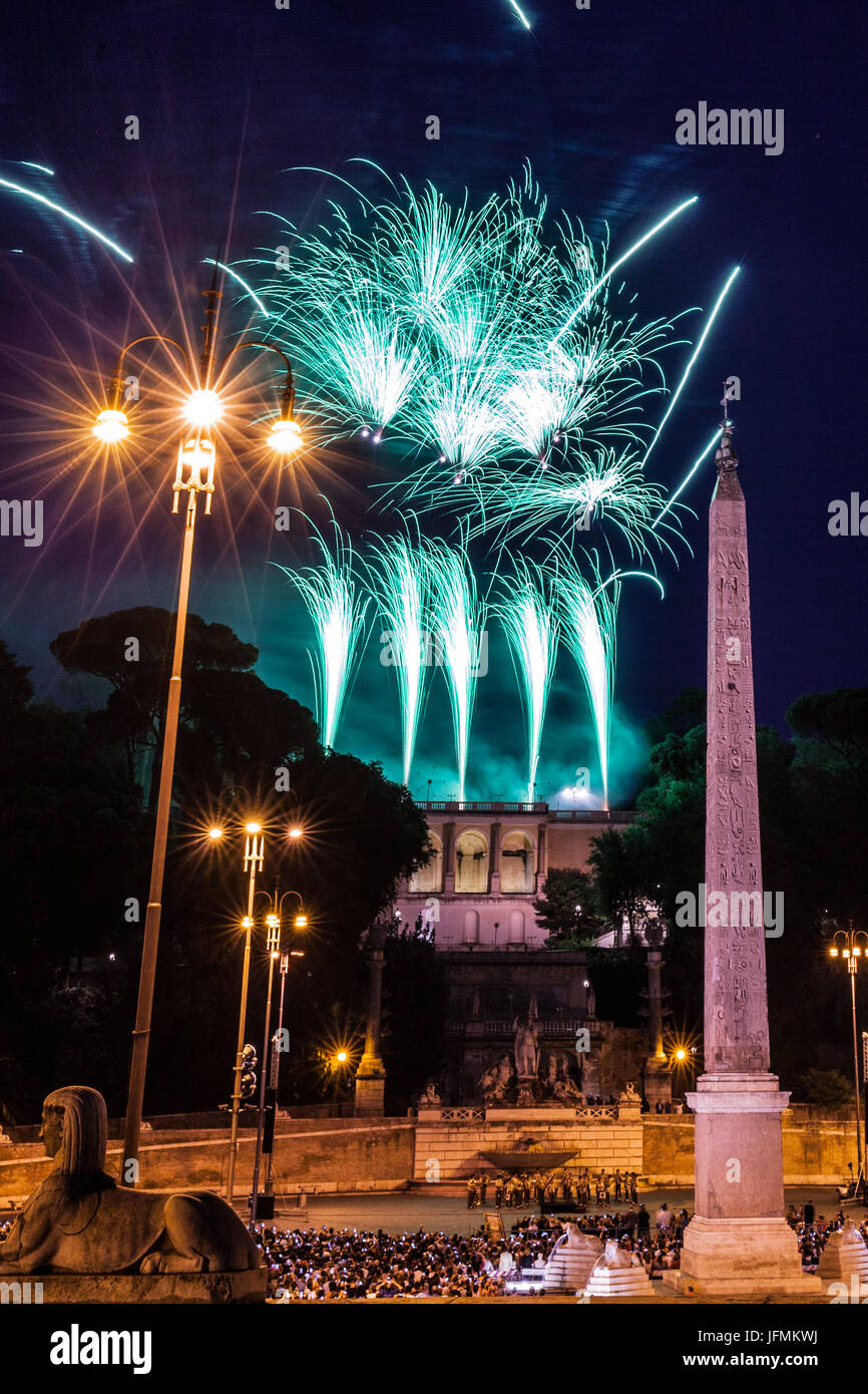 La Girandola Fireworks at Piazza del Popolo Stock Photo - Alamy