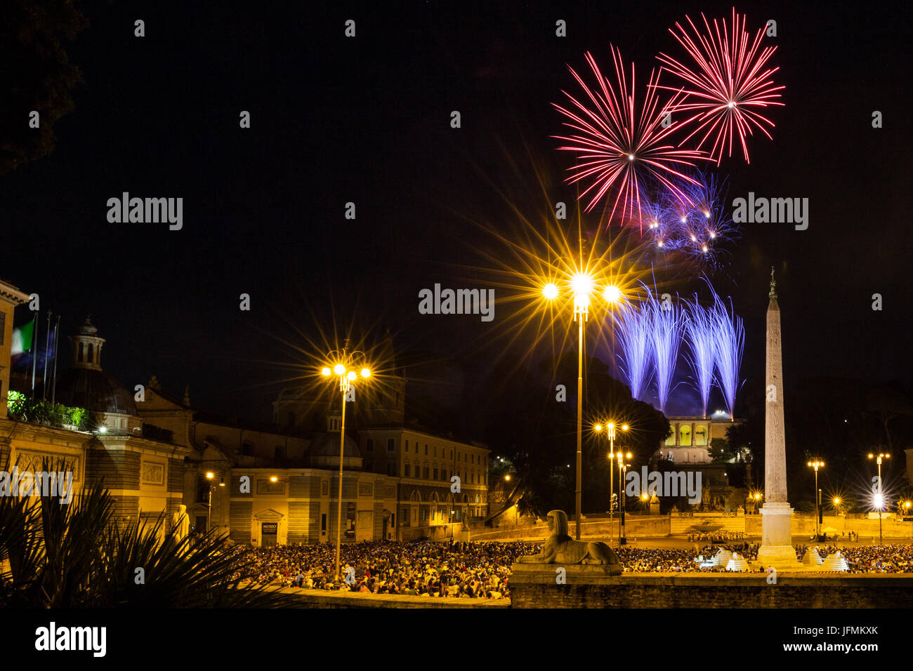 Rome the fireworks for the girandola of piazza del popolo hi-res stock ...