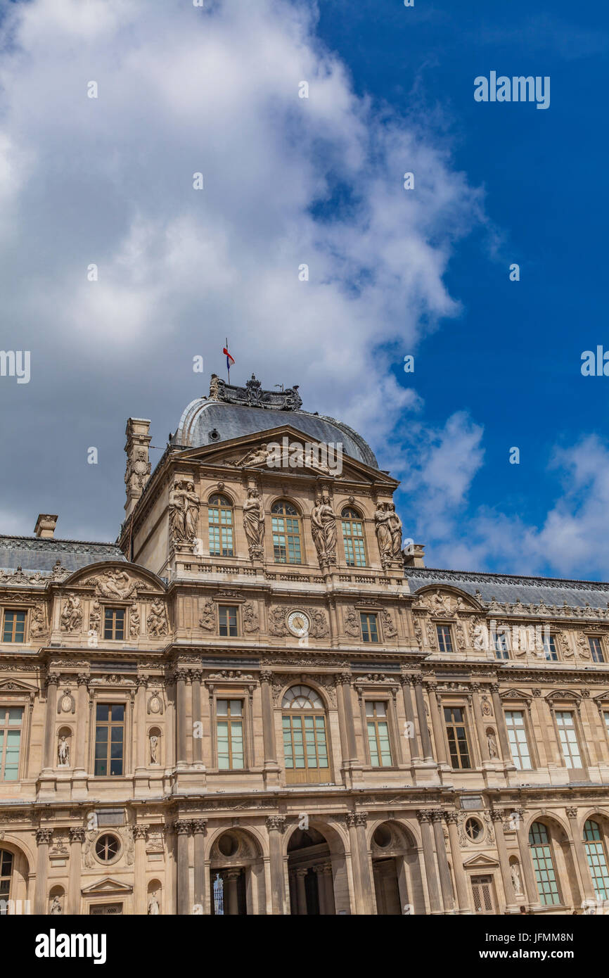 Detail facade louvre palace hi-res stock photography and images - Alamy