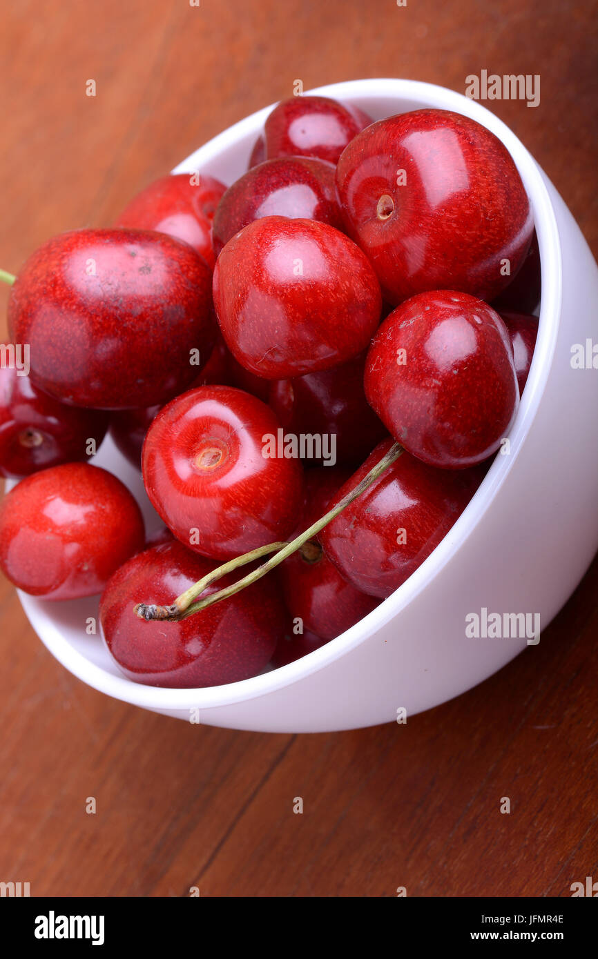 Close up of sweet fresh cherry berries Stock Photo - Alamy