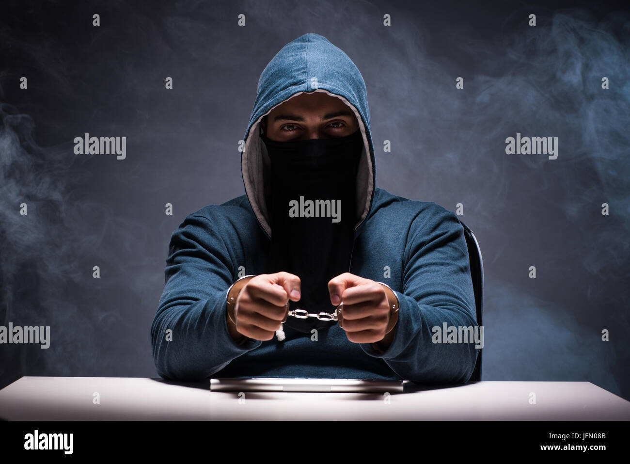 Inmate working in prison hi-res stock photography and images - Alamy