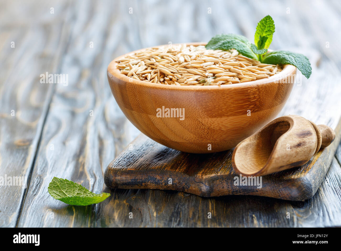Whole grain oats hi-res stock photography and images - Alamy