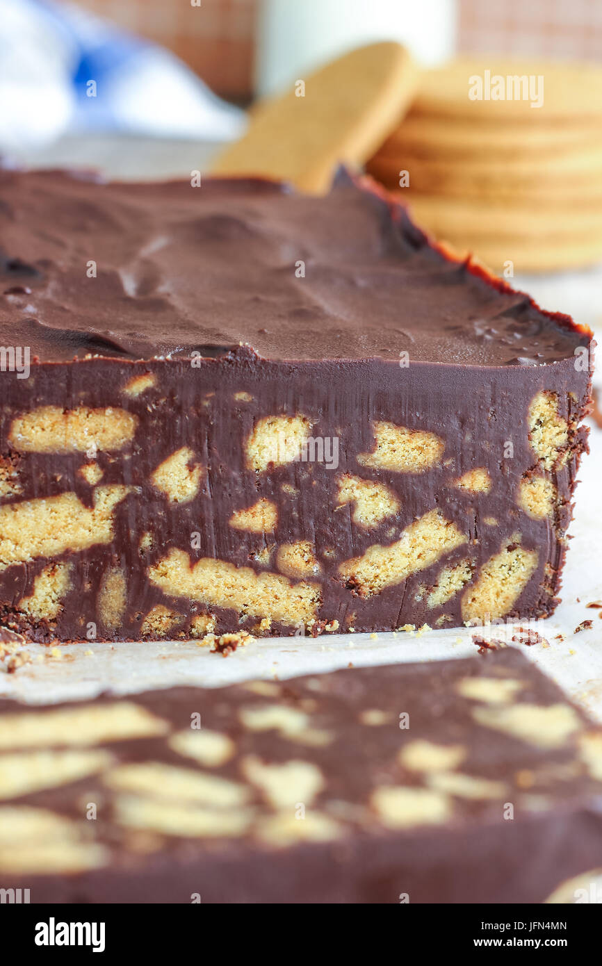 Chocolate biscuit cake hi-res stock photography and images - Alamy