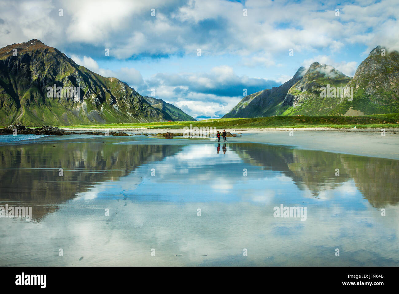 Flakstad beach hi-res stock photography and images - Alamy